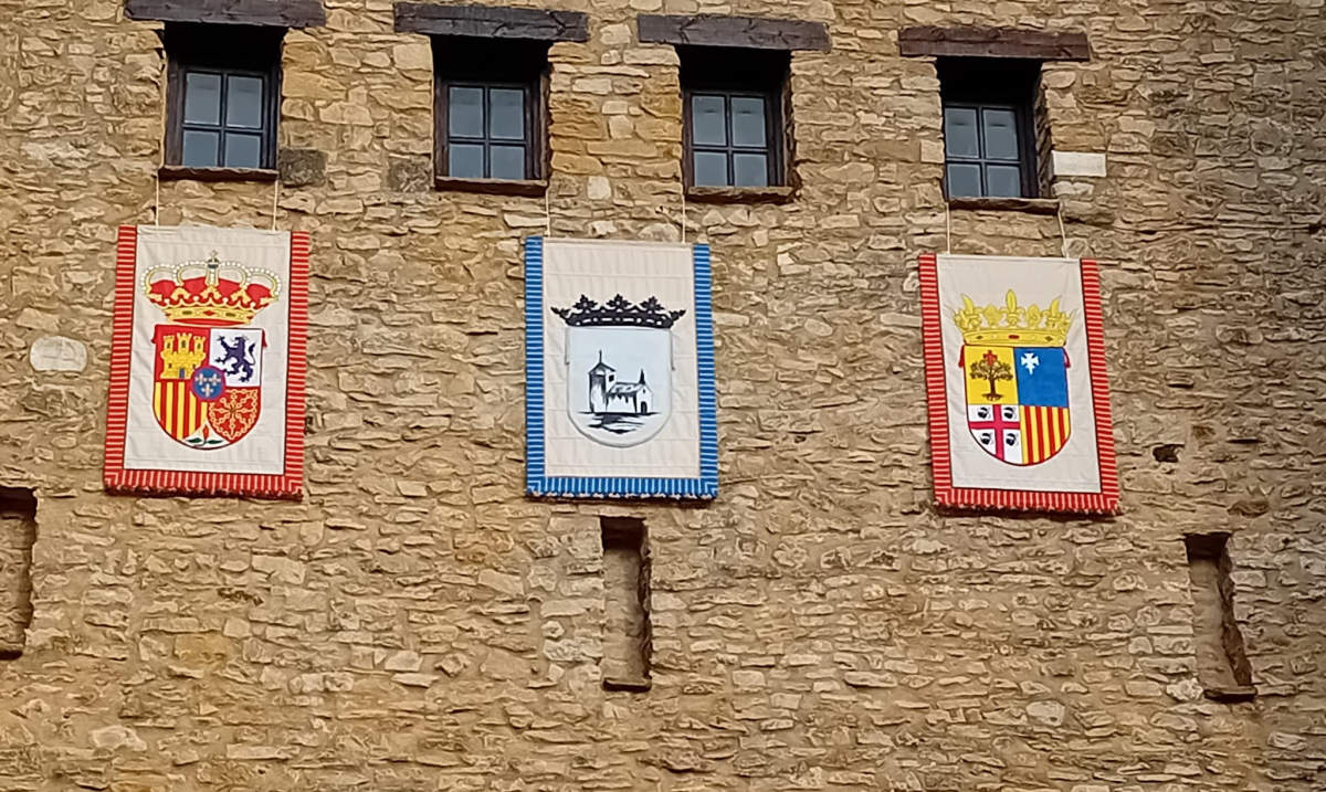FERIA DE TRADICIONES Y LEYENDAS EN LA IGLESUELA DEL CID - Hospederías ...